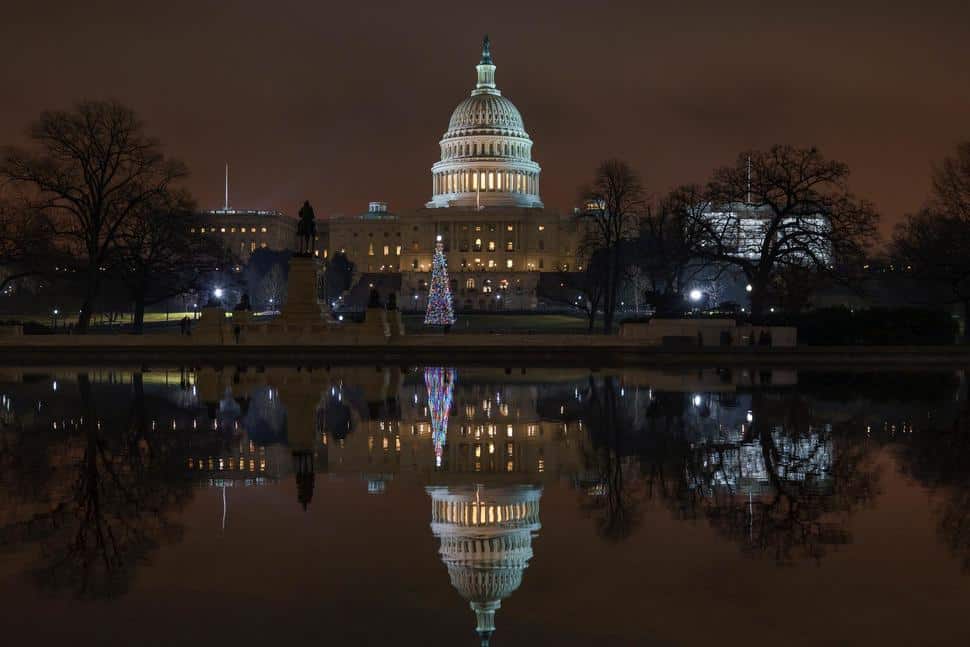 House Democrats Unveil Measure to Re-Open Government - Equity Insider